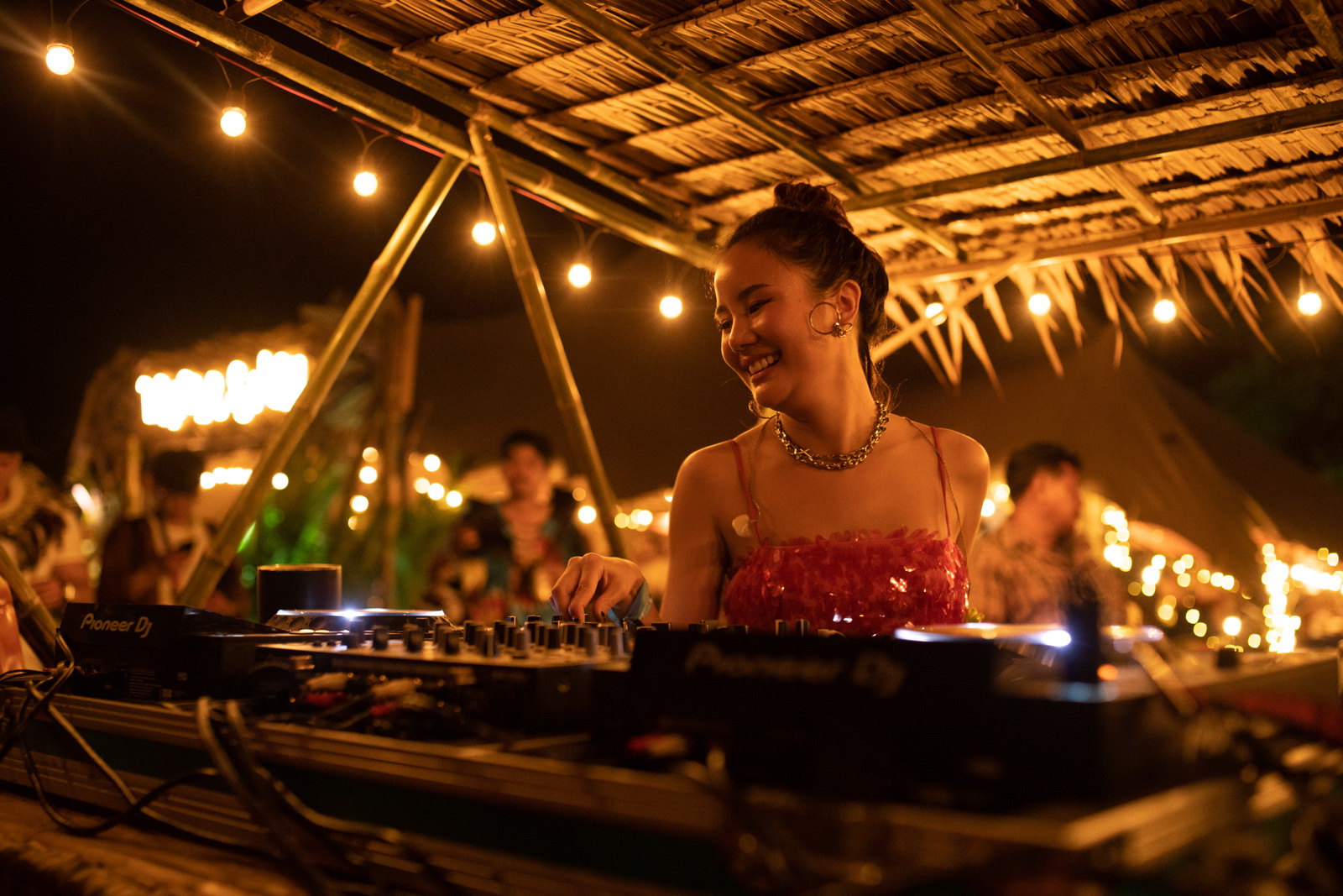 Live, love, wonder... Wonderfruit celebrates life with creative art and ...