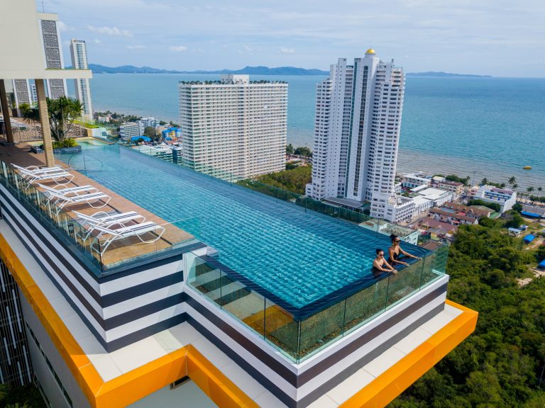 8 Time Winners! The Riviera Group Wins Pattaya’s No.1 Award for ‘Best ...