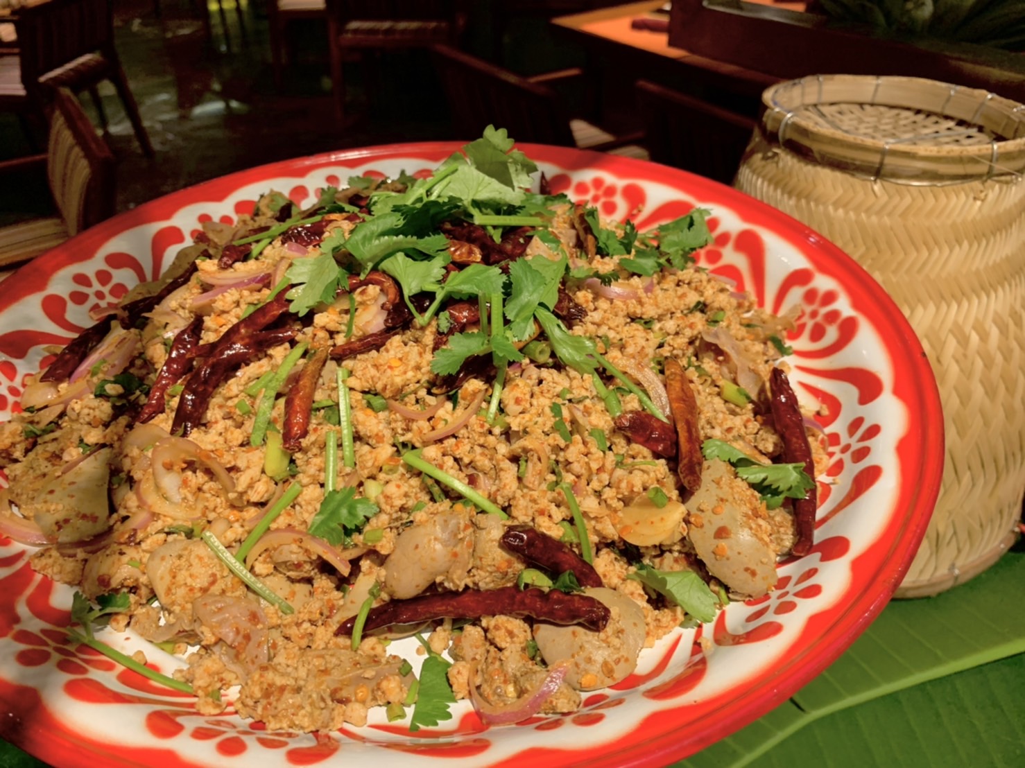 #SUNDAY Enjoy Authentic Thai Night at Oasis Restaurant | REm Magazine