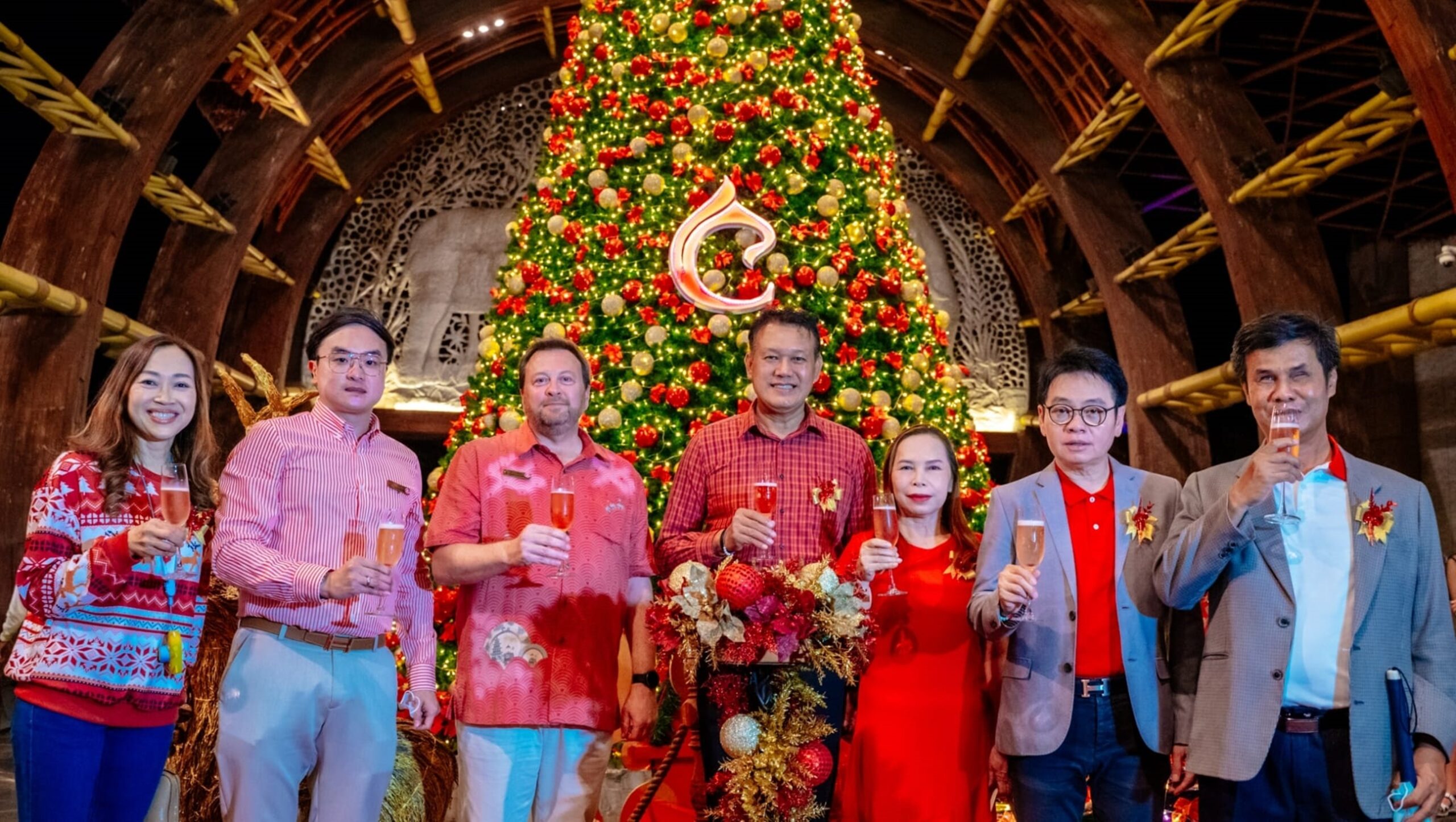 Sharing the start of Christmas festivities at the traditional Centara ...
