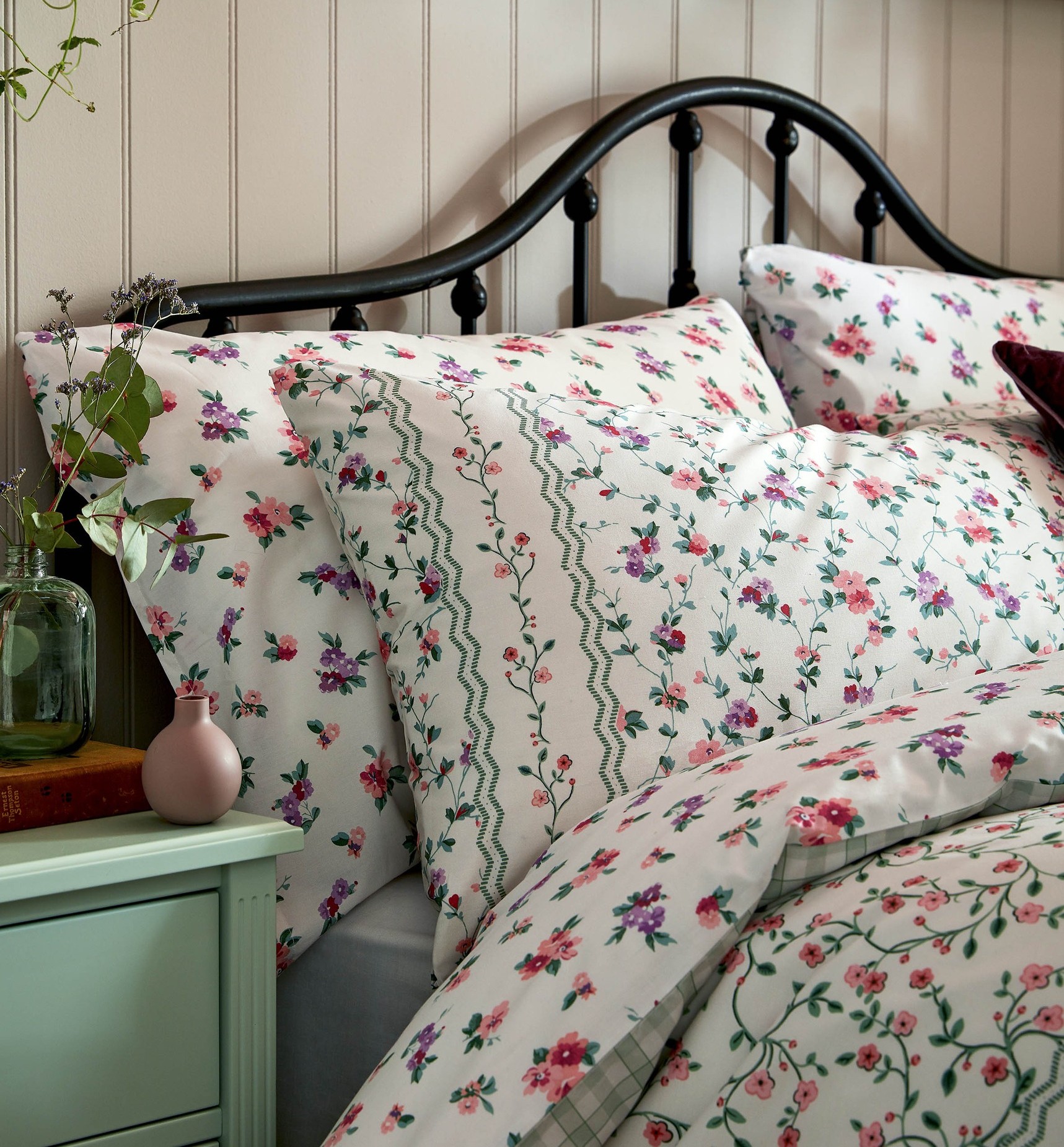 Laura Ashley Launches “Timeless British Elegance: Vibrant Bloom ...