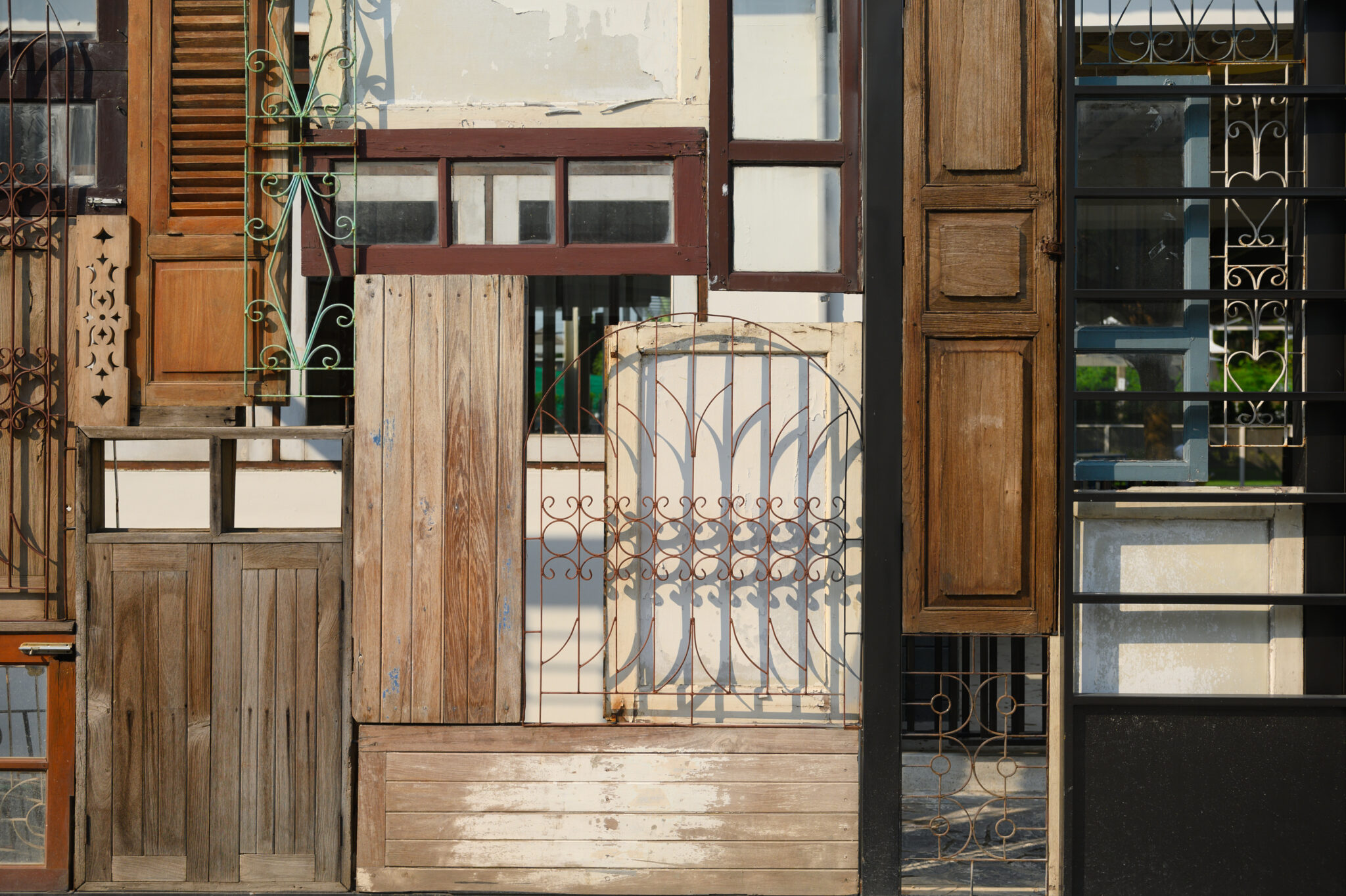 Early BKK and Early Yuyen: Thai Eco-Cafés Turning Waste into Design ...